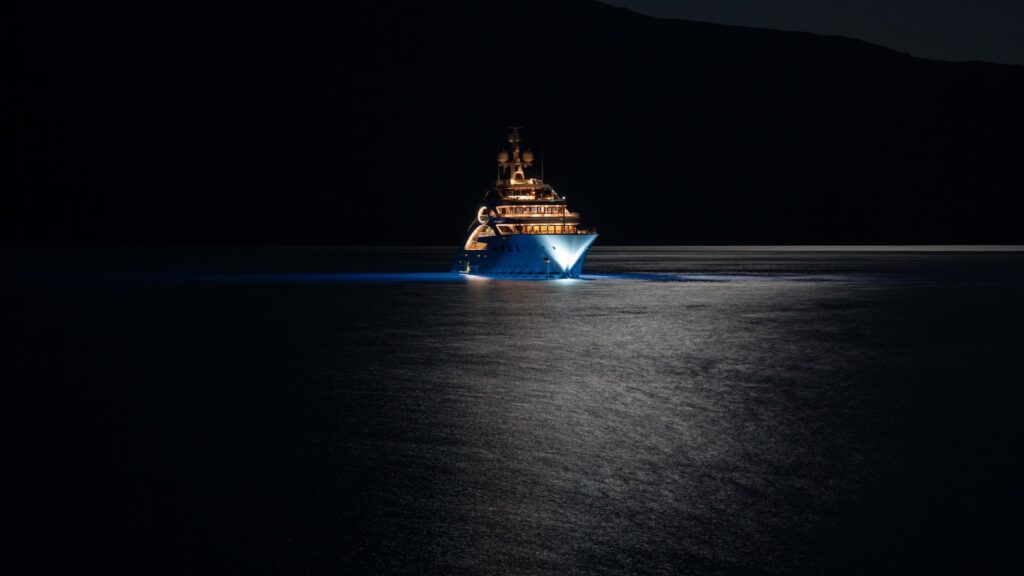 Choosing the Right Marine Search lights: Factors to Consider